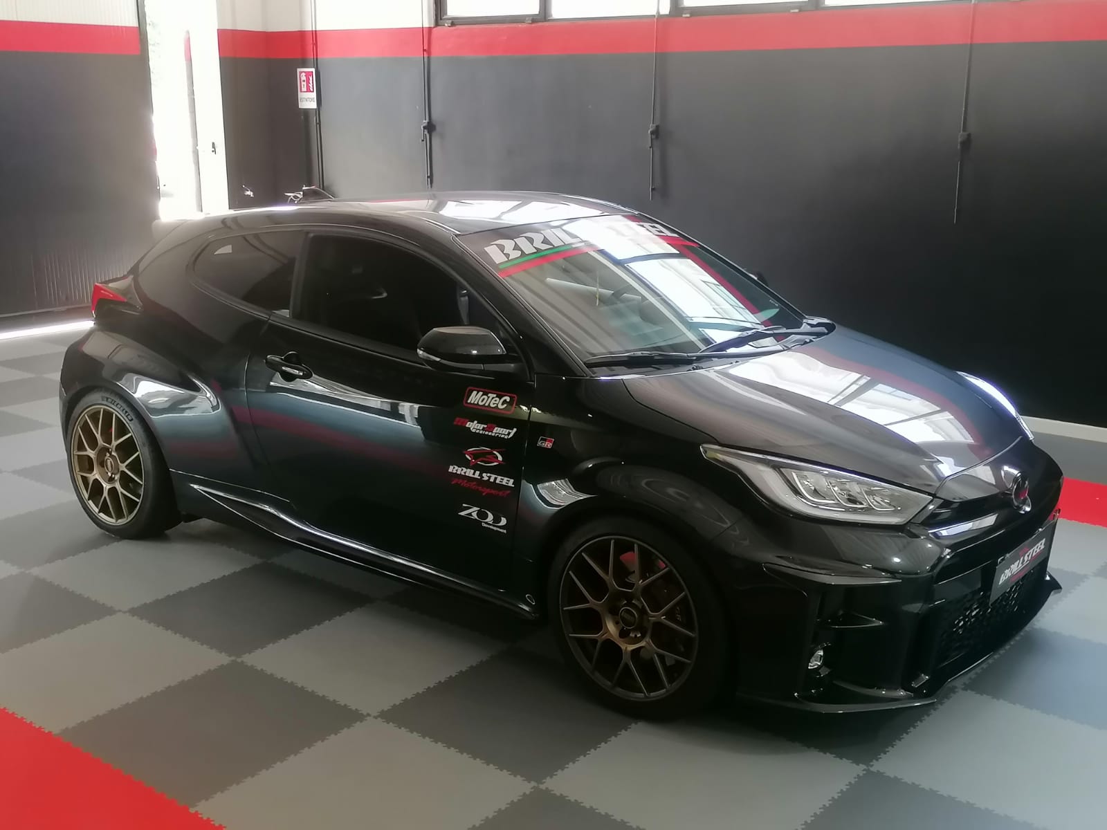 TOYOTA YARIS GR MoTeC kit - MotorSport Engineering